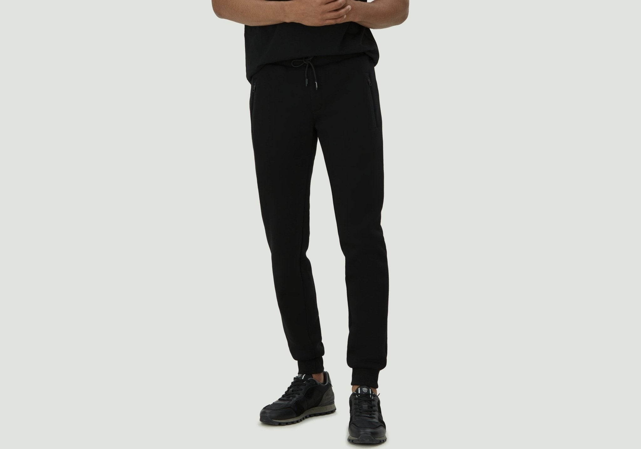 Jogging Noir Homme : Jogging Noir Pour Homme | Izac – IZAC