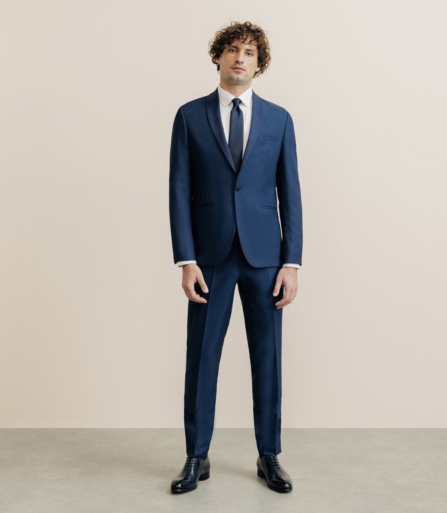 Costume cérémonie avec un col châle bleu – IZAC
